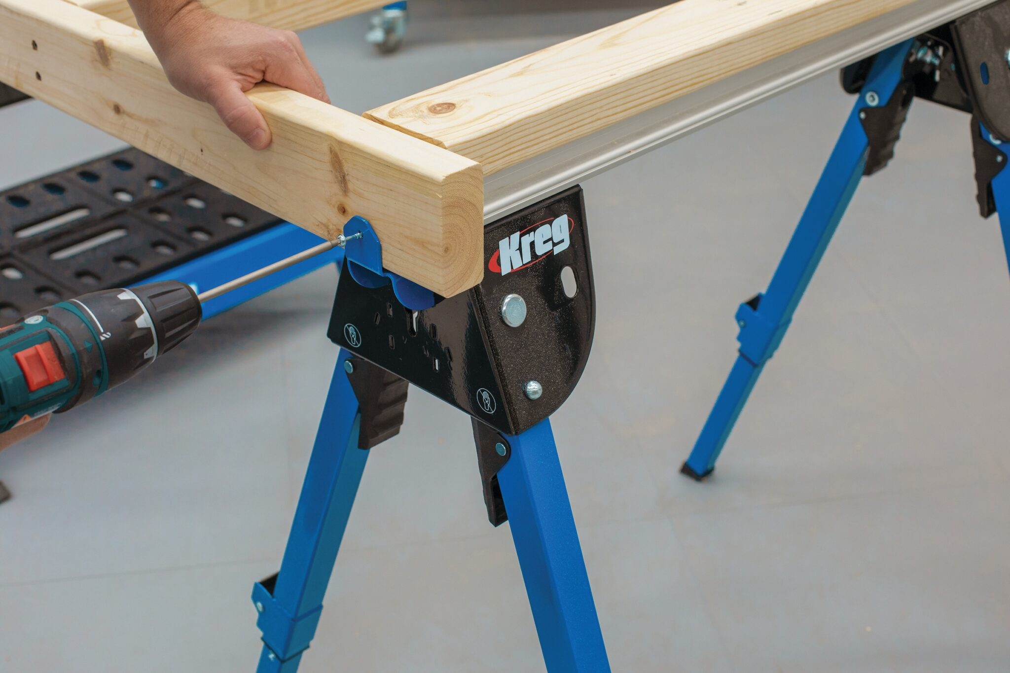 Kreg 32-in W X 35.65-in H Adjustable Anodized Aluminum Track, Steel ...