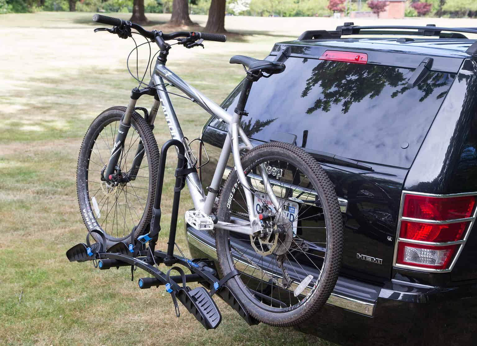 Advantage SportsRack FlatRack 2 Bike Stand Up Carrier | BigEasyMart.com